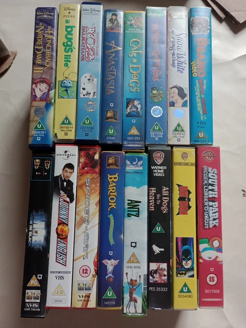 16 VHS TAPES Bundle Kids Family Comedy Films Movies Disney WB Universal ...