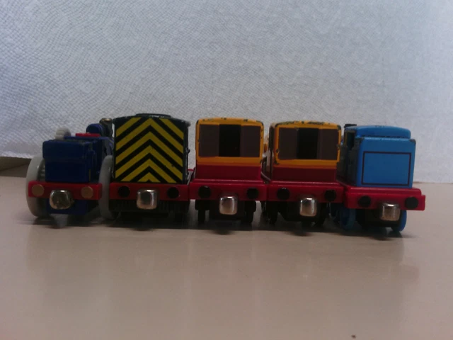 THOMAS AND FRIENDS Take-Along Fergus Mavis Bill Ben Bundle Diecast ... THOMAS AND FRIENDS Take-Along Fergus Mavis Bill Ben Bundle Diecast ...