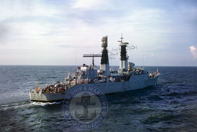 ROYAL NAVY SALISBURY Class Frigate HMS SALISBURY (F32) - 6x4 (10x15 ...