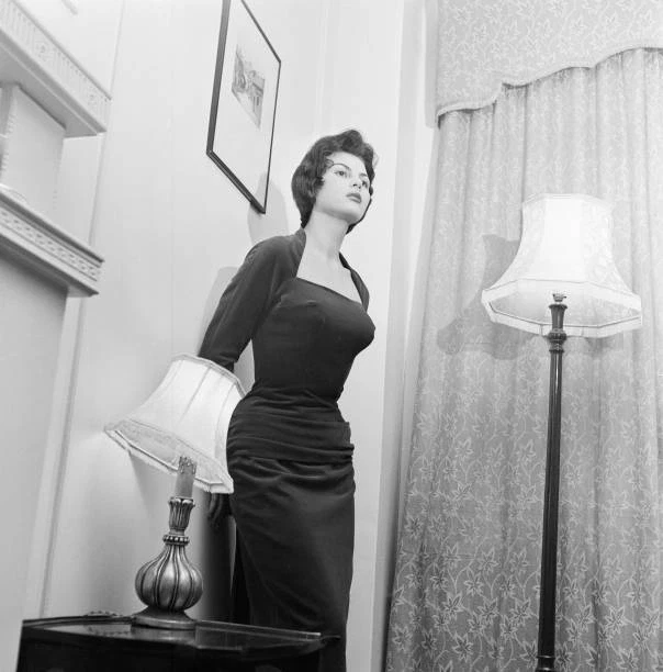 NADJA REGIN SERBIAN Actress In The Uk 1950S Old Photo 1 $9.00 - PicClick AU