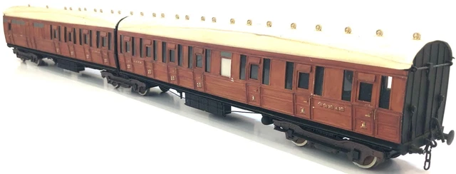 7MM/O KIT BUILT GRESLEY LNER SUBURBAN ARTICULATED TWIN COACH SEE ...
