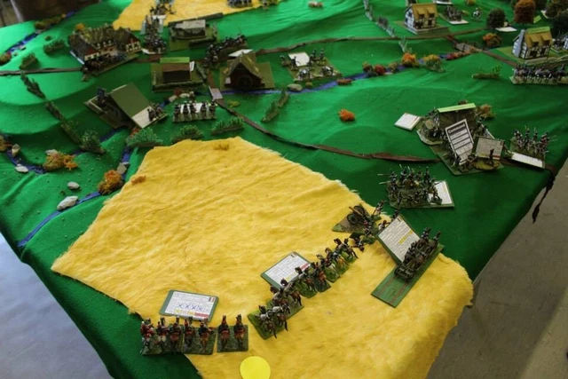 GREEN BAIZE (4M x 2m) used for to cover varied Contoured Battlefield ...