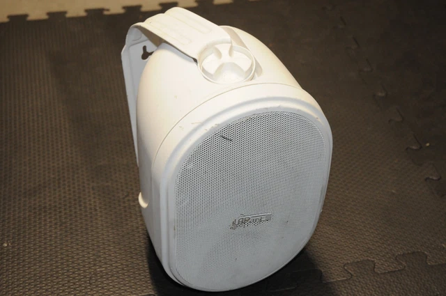 APART OVO5 80 watt single speaker with bracket. Tested and working ...