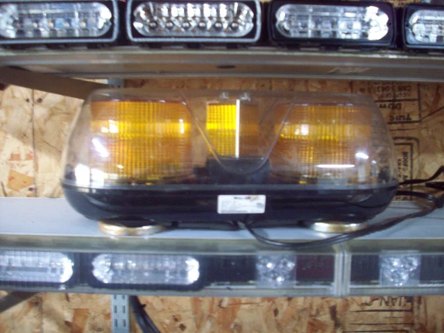 WHELEN AMBER DUAL Strobe Minibar 125 00 PicClick whelen-amber-dual-strobe-minibar-125-00-picclick