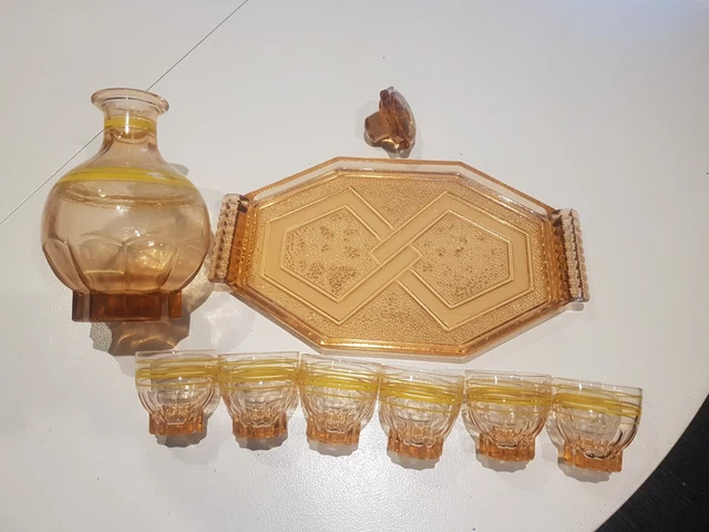 ANCIEN SERVICE A Liqueur art déco En Verre Rose Moulé Années 40 / 50 ...