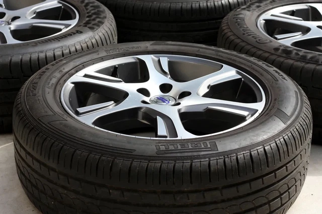 18 ZOLL VOLVO XC 60 Zephyrus Felgen + Sommerreifen 7,5Jx18 31280139 4,8 ...