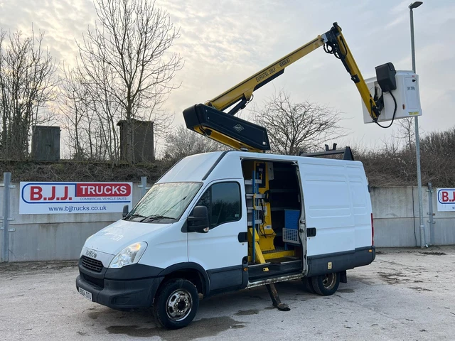 IVECO DAILY CHERRY Picker Versalift Access Platform MEWP - One Owner ...