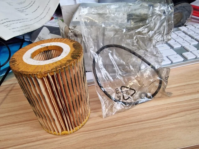 MERCEDES-BENZ OM642 OIL Filter W221 S-Class W212 E-Class CLS ...