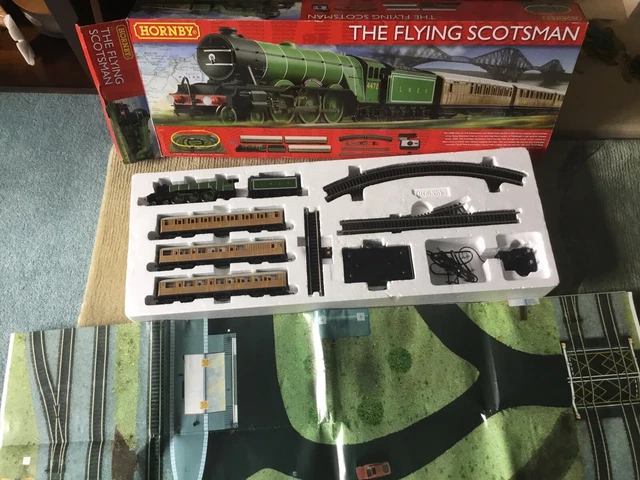 HORNBY FLYING SCOTSMAN Train Set £106.00 - PicClick UK