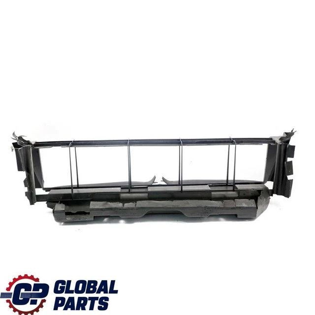 MERCEDES BENZ CLASSE C W203 Radiateur Capot Calandre Mopf Tiroir Air A2035053730 EUR 39,99 ...