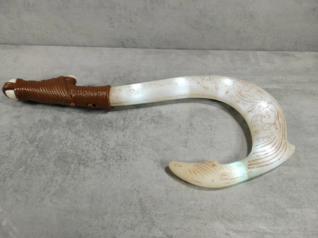 DISNEY MOANA MAUI'S Magical Fish Hook Sound FX Light Up Costume Prop 20 ...