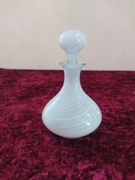 FLACON EN VERRE de Murano décoré d’un filigrane blanc, Dino Martens ...