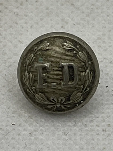 SCOVILL MFG CO "FD" FIRE DEPARTMENT UNIFORM SILVER METAL BUTTON 1.8cm £ ...