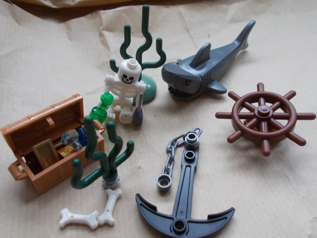 NEW LEGO UNDERWATER Ship Wrecked Pirate Skeleton Shark Treasure Chest ...