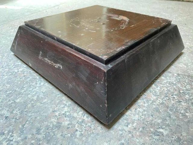 VINTAGE ANCIEN RARE Fait en Bois Usages Multiples Figurine / Statue ...