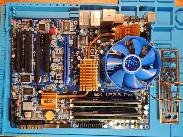 ABIT IP35 PRO Motherboard with CPU, RAM, Heatsink and fan. *** NO ...