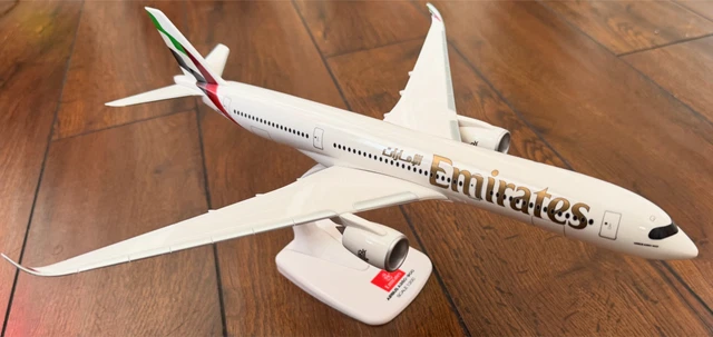 1:200 EMIRATES AIRBUS A350-900 Model Aircraft - PPC Holland £28.75 ...