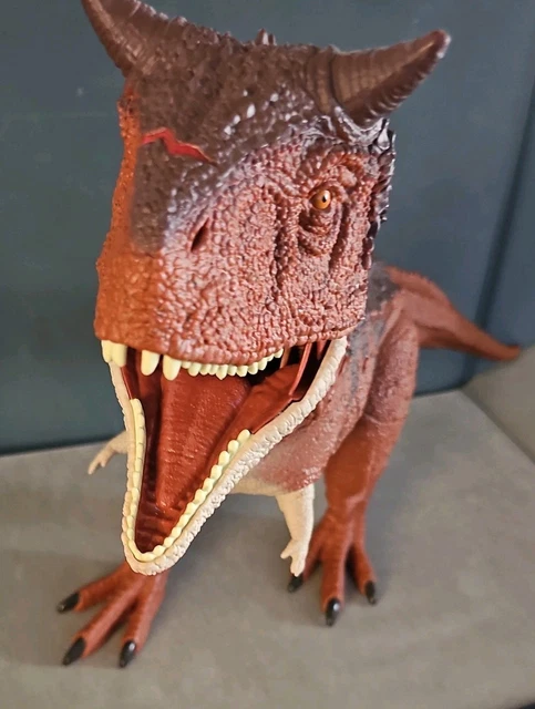 JURASSIC WORLD SUPER Colossal Carnotaurus Toro Camp Cretaceous Dinosaur ...