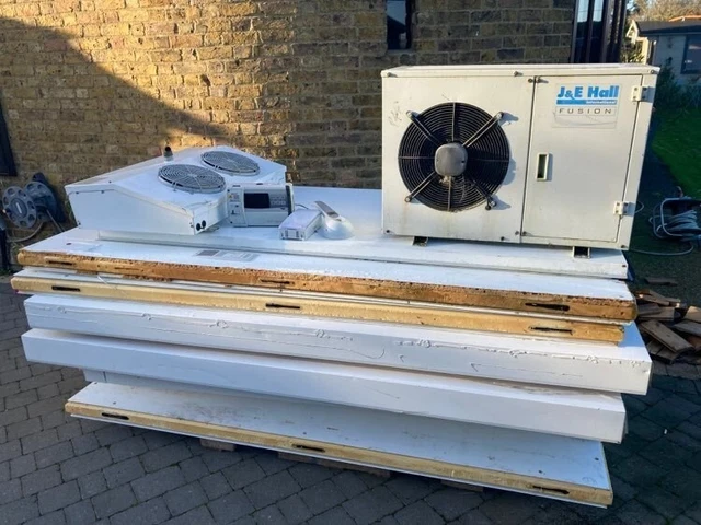 WALK IN COLD Room, Chiller room. Complete with remote J&E Hall ...