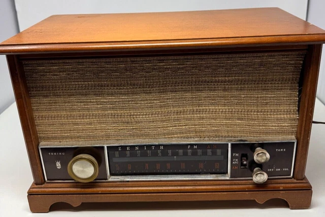 VINTAGE 1950'S ZENITH tube wood table Radio Long Distance AM/FM Model ...