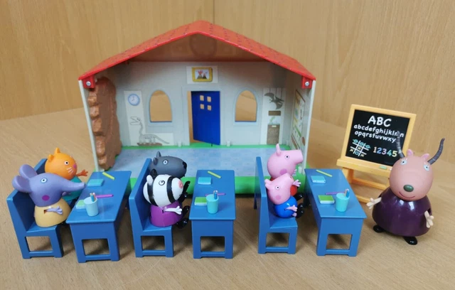 PEPPA PIG SCHOOL Classroom With 7 X Figures Including Madam Gazelle £11 ...