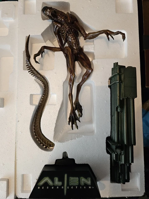 ALIEN RESURRECTION POLYSTONE Diorama. Sideshow Collectibles. Avp ...