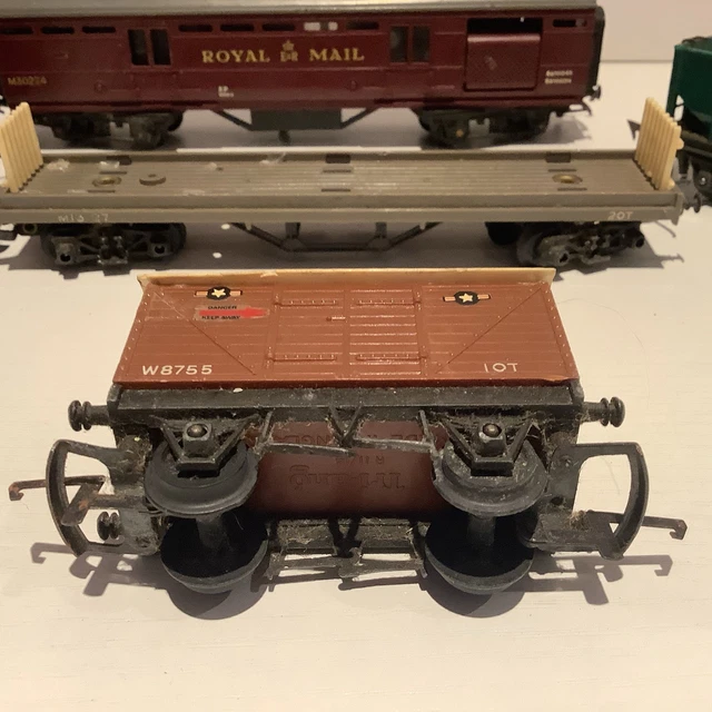 VINTAGE TRIANG ROYAL Mail Auto Postal Van and carriages bundle £13.96 ...