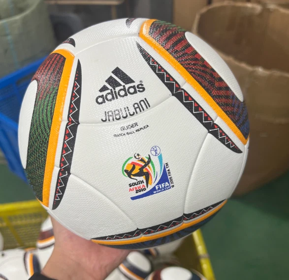 JABULANI FOOTBALL | Official Match Ball | World Cup 2010 Soccer Ball ...