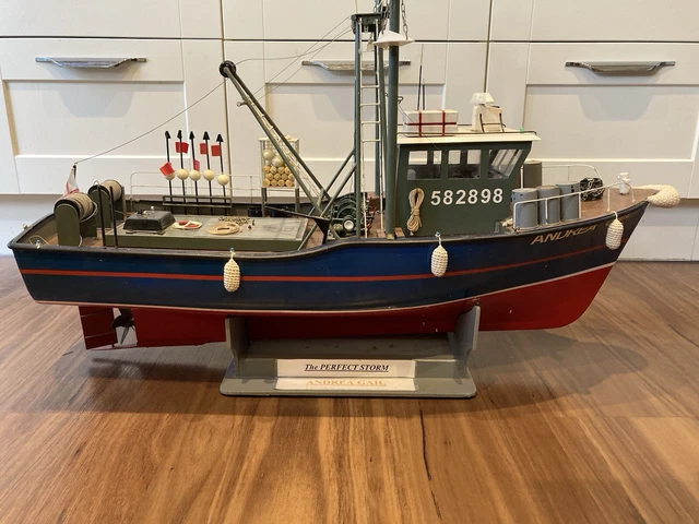 MODEL RADIO CONTROLLED fishing boat £100.00 - PicClick UK