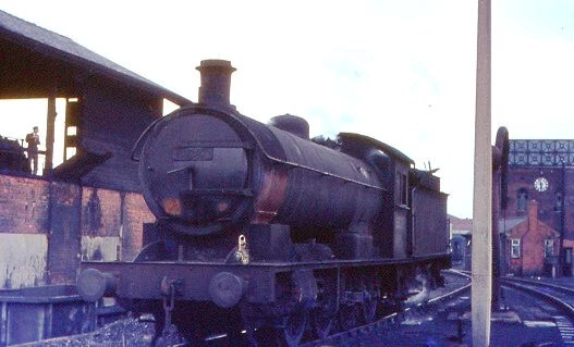 ORIGINAL COLOUR SLIDE of 63387 ER Q6 class steam loco B £4.99 - PicClick UK