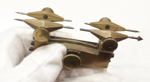 OUTIL DE PROFONDEUR vintage horlogers avec cadre en laiton EUR 11,63 ...