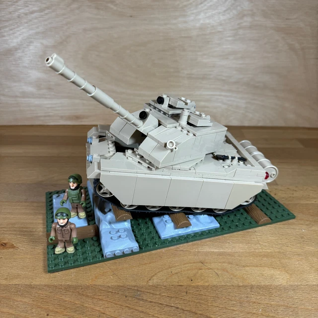 CHARACTER BUILDING - HM Armed Forces - Army Challenger II Tank Set £29. ...