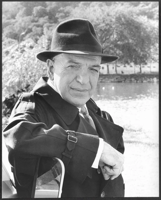 TELLY SAVALAS AS Kojak LOT 2 Original 1980s TV Promo Photos Detective ...