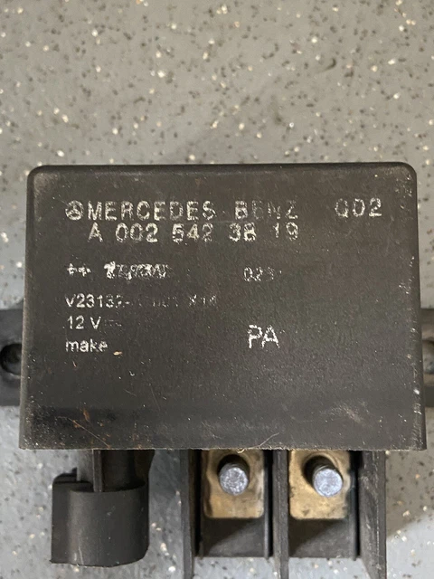 MERCEDES BENZ E Class W211 Battery Relay Control Module Unit ...