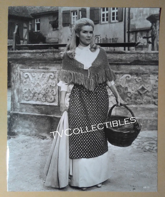 8X10 PHOTO~ ACTRESS SALLY ANN HOWES ~Chitty Chitty Bang Bang ~Headshot ...