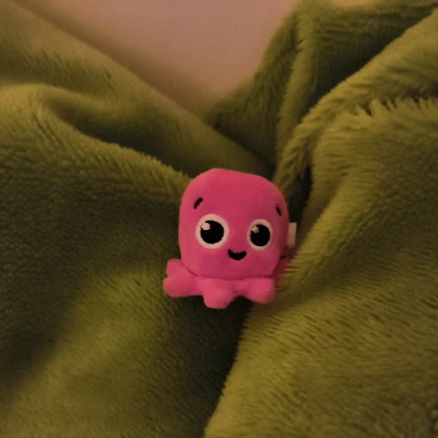 BRAND NEW OCTOPUS Energy Mini Plush Soft Toy Finger Puppets £3.50 ...