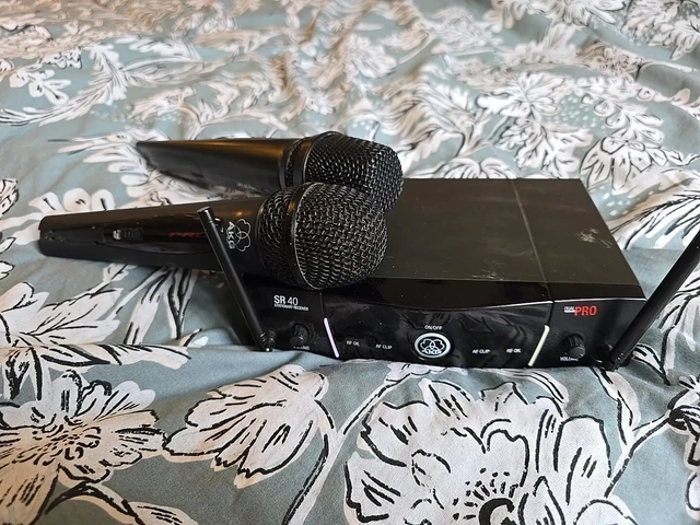AKG SR40 DUAL Pro Wireless Mics £0.01 - PicClick UK