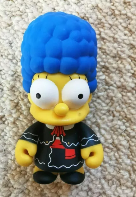MARGE SIMPSON KIDROBOT The simpsons mariachi Marge statue Toy Figure ...