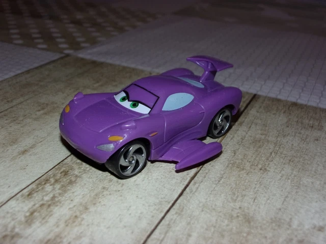 CARS DISNEY PIXAR Holley Shiftwell avec ailes flight style Majorette ...