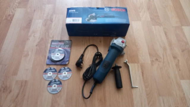 BOSCH PROFESSIONAL ANGLE Grinder GWS 7-100 240volt with 8 discs £49.99 ...