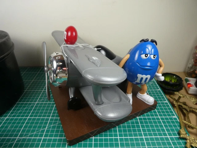 M&M'S M&M MMS World AIRPLANE PLANE Chocolate Candy Dispenser, unused. £ ...