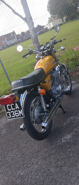 SUZUKI GT250 RAM-AIR 1974(M) Yellow Gold. 11k miles. Older Restoration ...
