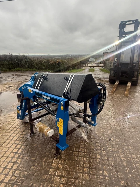 UNUSED METRO-STAL FL300 Compact Tractor Front Loader And Bucket *Plus ...