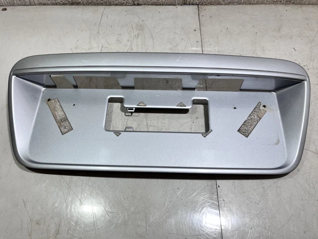 MITSUBISHI LANCER TAILGATE Bootlid Number Plate Panel Silver 5817A099 ...