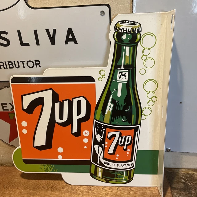 FLANGE VINTAGE STYLE '' 7Up '' Dealer Porcelain Dealer Sign 18X16 Inch ...