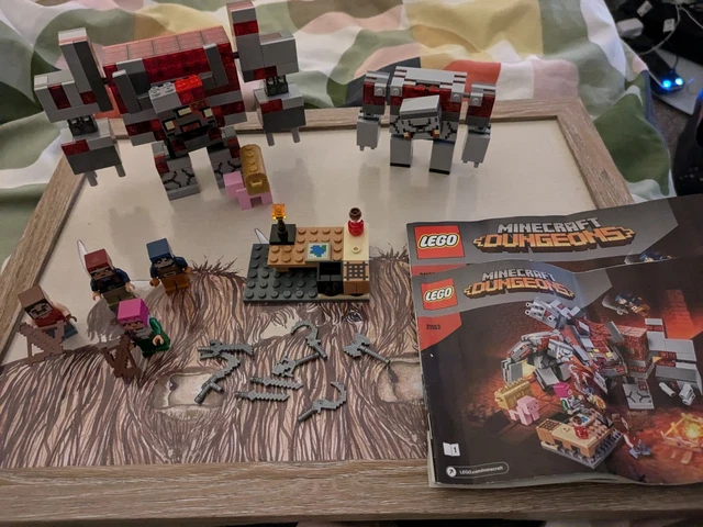 LEGO MINECRAFT 21163 The Redstone Battle Complete Set With Instructions ...