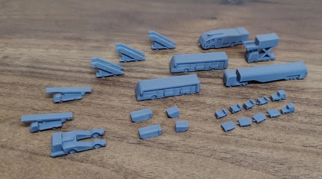 25X NARROW BODY GSE Equipment Tug/Stairs/Bus/Trucks+ 1:400 Scale ...