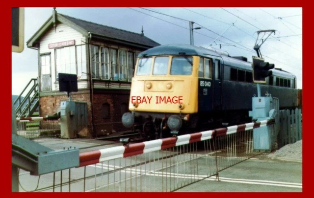 PHOTO BR Electric Class 85 Loco No 85040 (2) £1.45 - PicClick UK