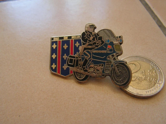 INSIGNE PINS GENDARMERIE Nationale gendarmerie mobile melun c52 EUR 2 ...