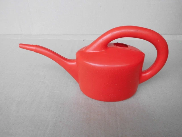 DDR KINDER-GIESSKANNE, rot, Plastik, ca. 1970 EUR 7,00 - PicClick DE